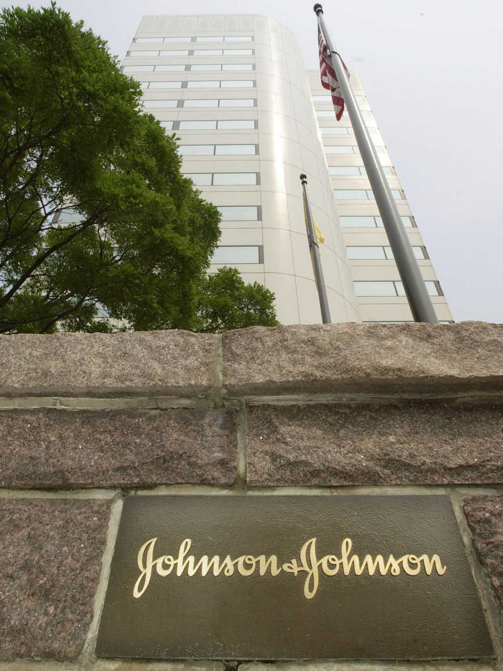 FDA: Johnson & Johnson Concealed Motrin Recall : Shots - Health News : NPR