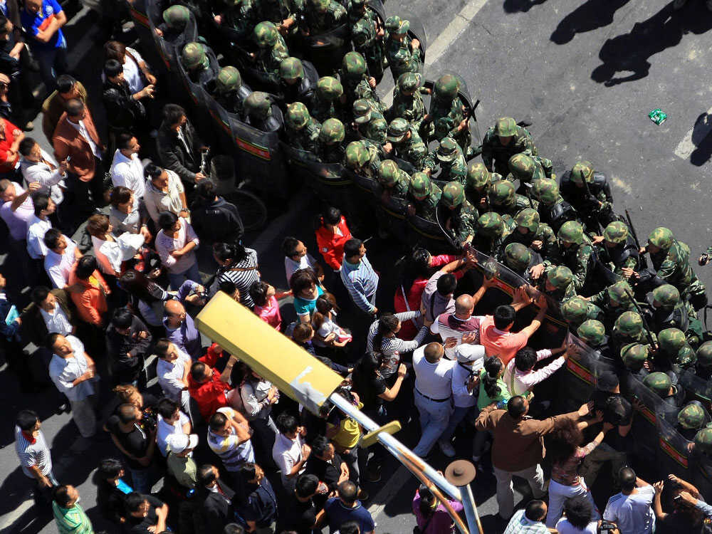 Reports Of Attacks With Syringes Spur New Protests In Urumqi : The Two ...