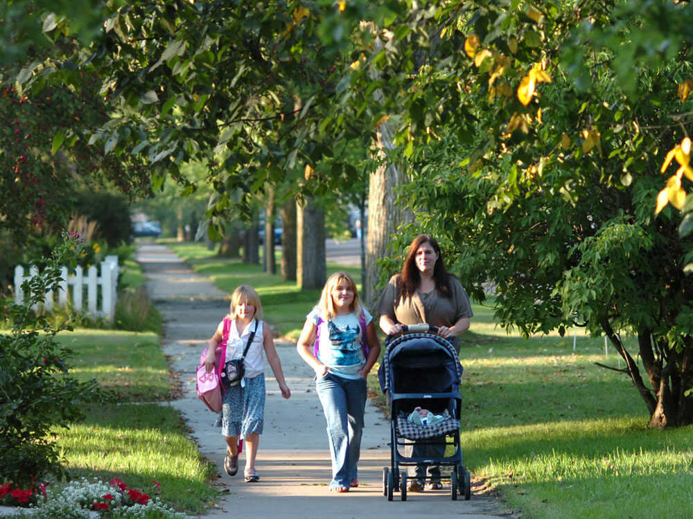 Fla. Community Tries 'Walking School Bus' To Get Kids Moving More : The ...