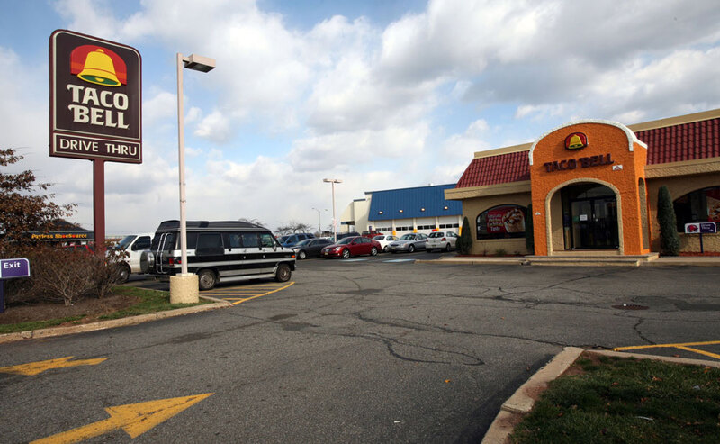 Glen Bell, Founder Of Taco Bell, Has Died : The Two-Way : NPR