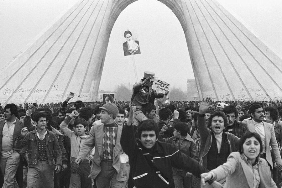 https://media.npr.org/assets/img/2009/06/18/iran1979_04_slide ...