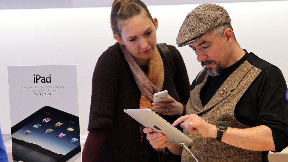 Review: Even With Its Flaws, The iPad Is Still Impressive : All Tech ...