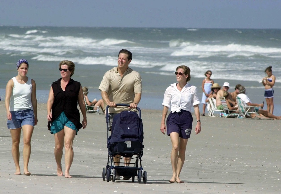 Photos: The Love Story Of Al And Tipper Gore | WBUR News