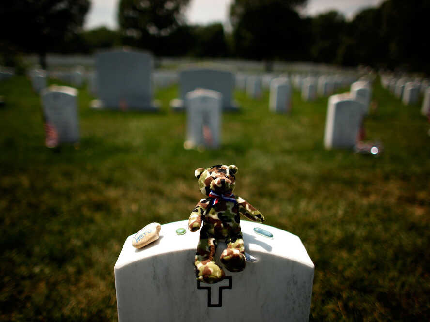 Mismarked Graves Found At Arlington National Cemetery : The Two-Way : NPR