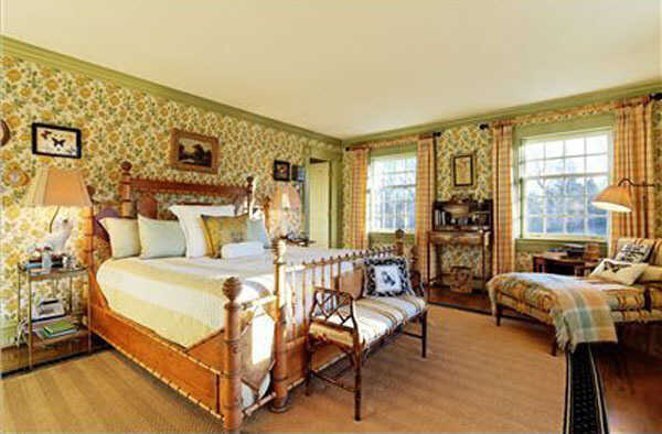 We Look Inside The New Clinton Home : Wait Wait ... Don't Tell Me! : NPR