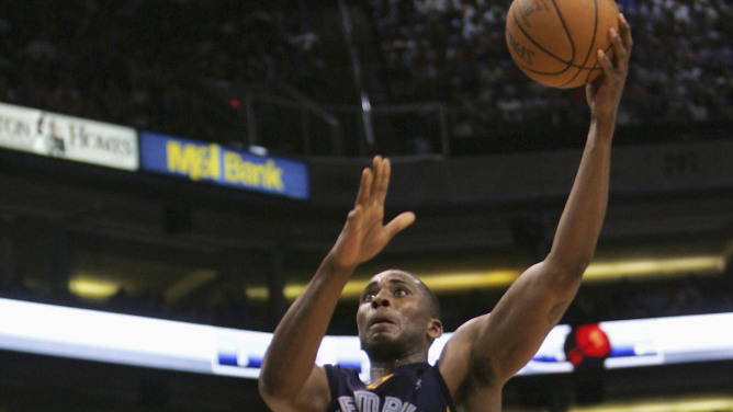 Memphis Authorities Investigate Death of NBA Power Forward Lorenzen ...