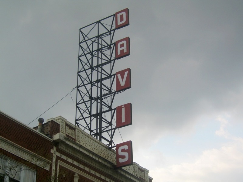 'The Most Ridiculously Awesome Sign In All Of Chicago' And Other Sundry ...