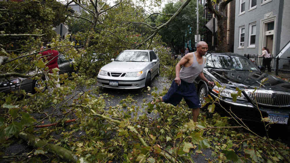 In New York City, Evening Storm Causes Widespread Damage, Disrupts ...