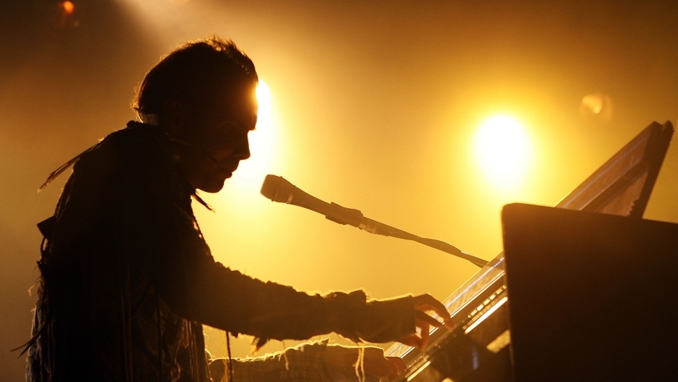 Jonsi's High-Tech Concerts: More Live Film Than Stadium Spectacle : All ...