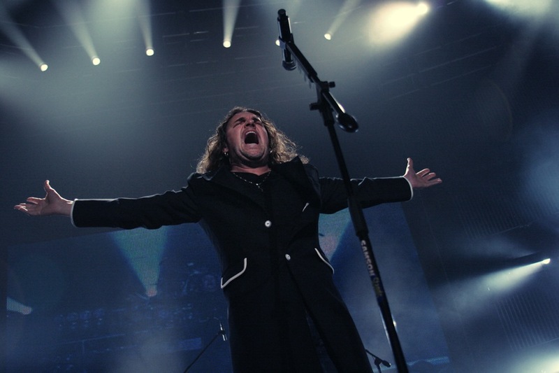 Photographing Rock En Espanol : The Picture Show : NPR