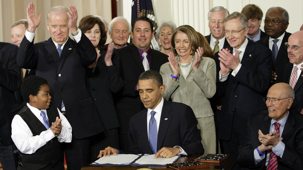 'Revival' Author Richard Wolffe Outlines White House Identity Crisis : NPR