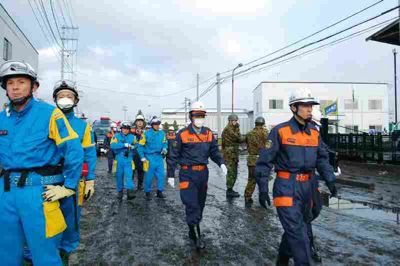 Photo Gallery: Japan In Crisis - March 12, 2011 : NPR