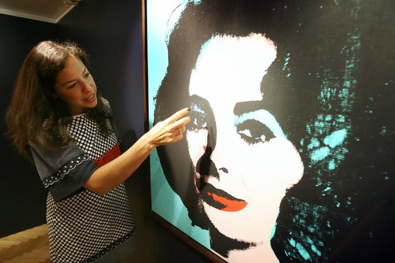 Hollywood Legend Elizabeth Taylor Dies : NPR