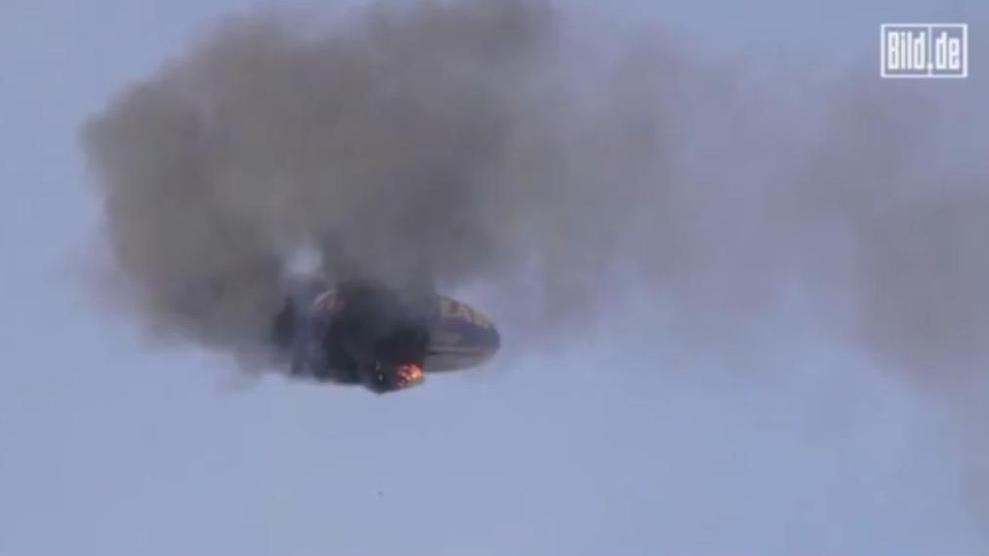 Blimp Pilot Saved Passengers, Died In Fiery Crash, Witnesses Say : The ...