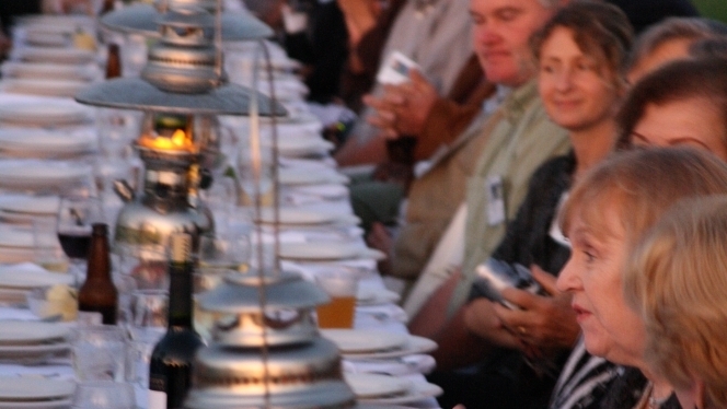 Farm Dinners Serve Up Local Food, Ambiance : NPR