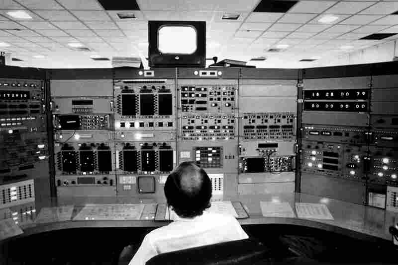 Then And Now: The Labor Of American Human Space Flight : The Picture ...