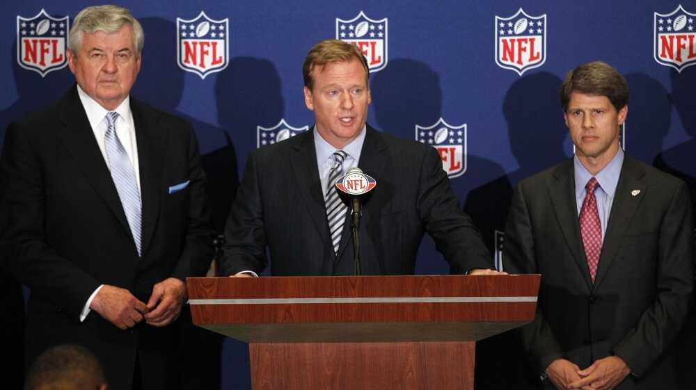 NFL Owners Agree On Bid To End Player Lockout : NPR