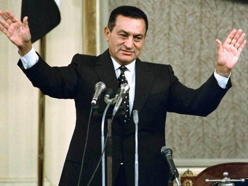 Egypt's Ex-President Hosni Mubarak Arrives In Cairo To Face Historic ...