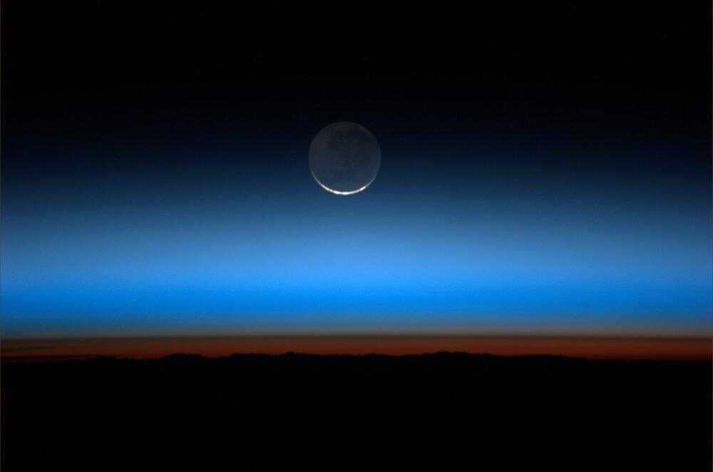 Simultaneous Sunset And Moonset: NASA's Image Of The Day : The Picture ...