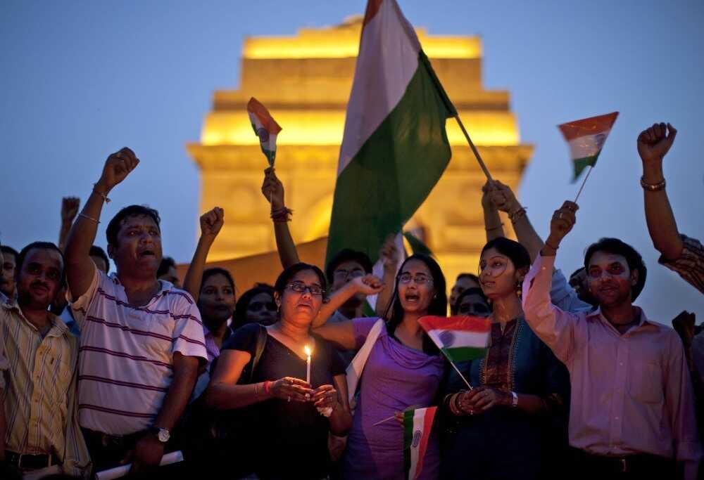 In India, Thousands Protest In Support Of Anti-Corruption Activist ...