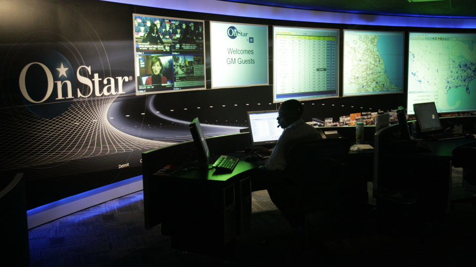 OnStar Hits Reverse: It Won't Keep Collecting Data From Old Customers ...