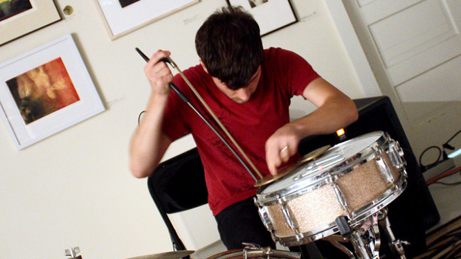 Who Controls The Machine? Eli Keszler's Motors And Piano Wires : All ...