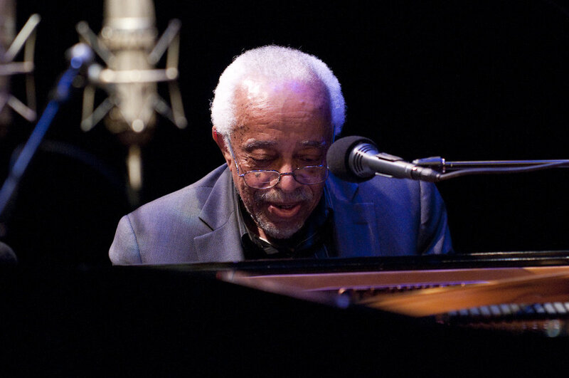 A Jazz Piano Christmas 2011 : NPR