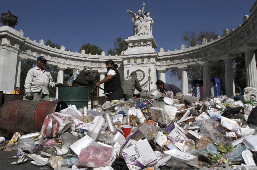 Closure Of Massive Landfill Leaves Trash Piling Up In Mexico City : The ...