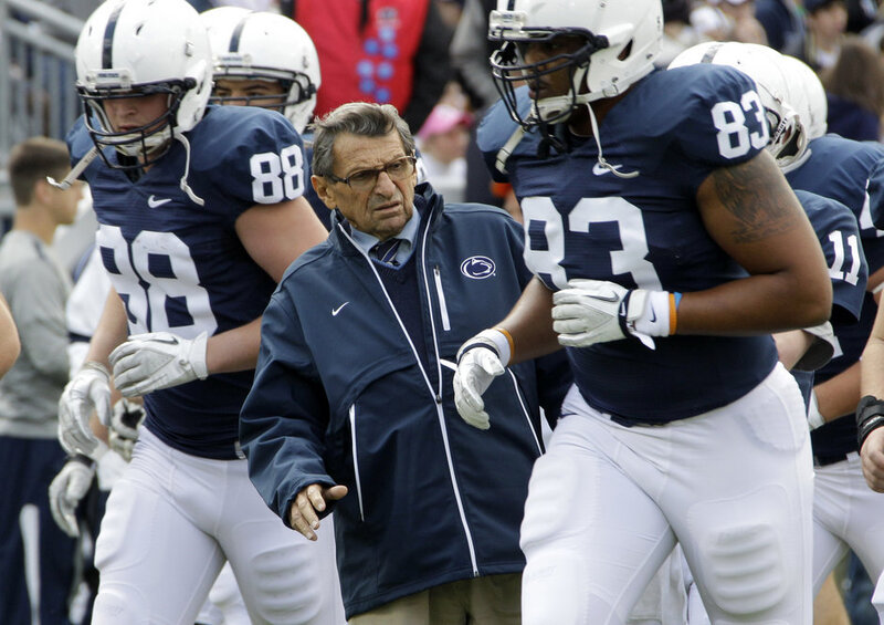 Penn State Football Legend Joe Paterno Dies At 85 : NPR