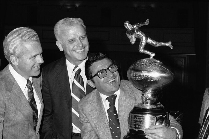 Penn State Football Legend Joe Paterno Dies At 85 : NPR