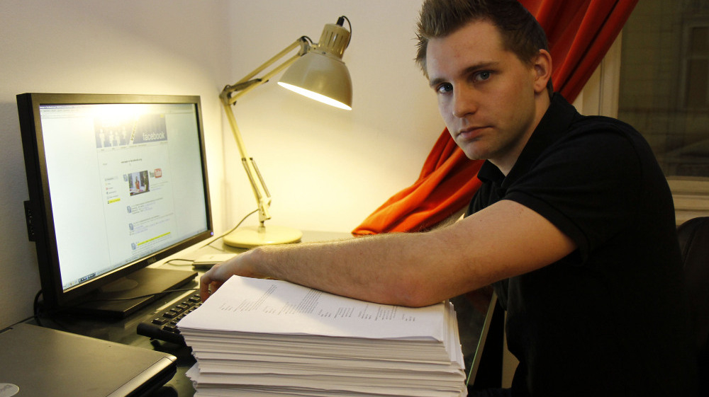 To Read All Those Web Privacy Policies, Just Take A Month Off Work ...