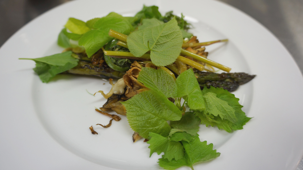 From Weed To Whimsy: Chefs Conquer Wild Foods With Butter And Oil : The ...