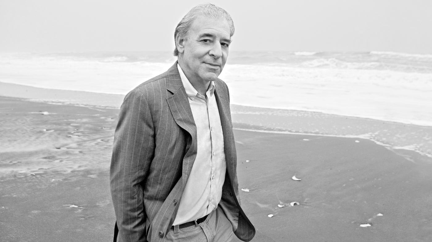 Alan Furst's New 'Mission' Delivers Spy Thrills : NPR