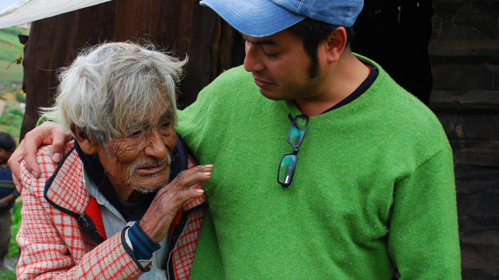 The Bajo Quinto: The Instrument That Will Not Go Gently : NPR