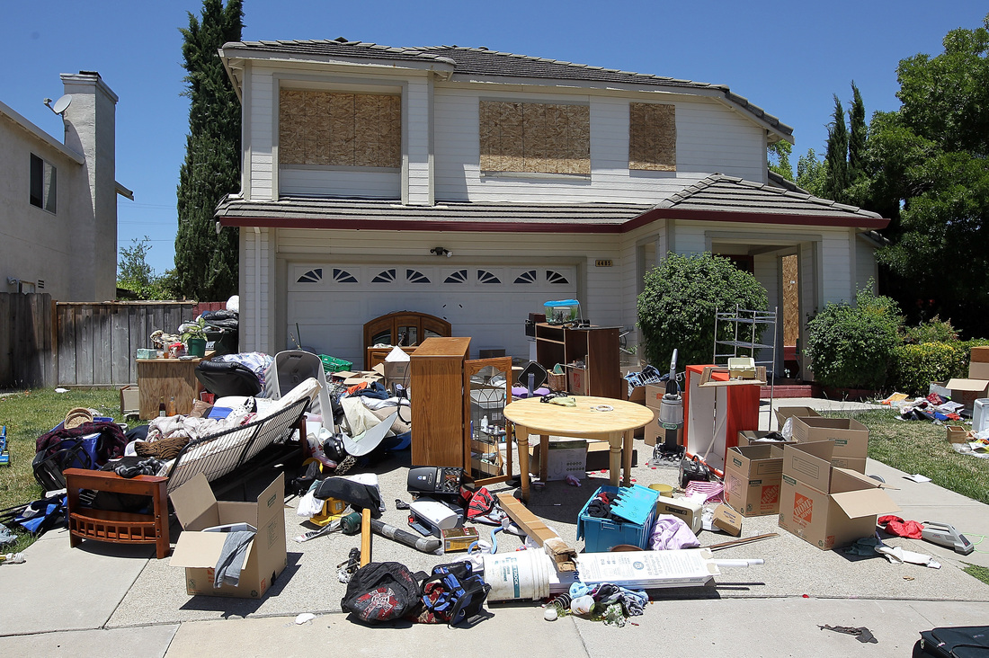 Report: Some Americans Have Lost Homes Over As Little As $400 : The Two ...