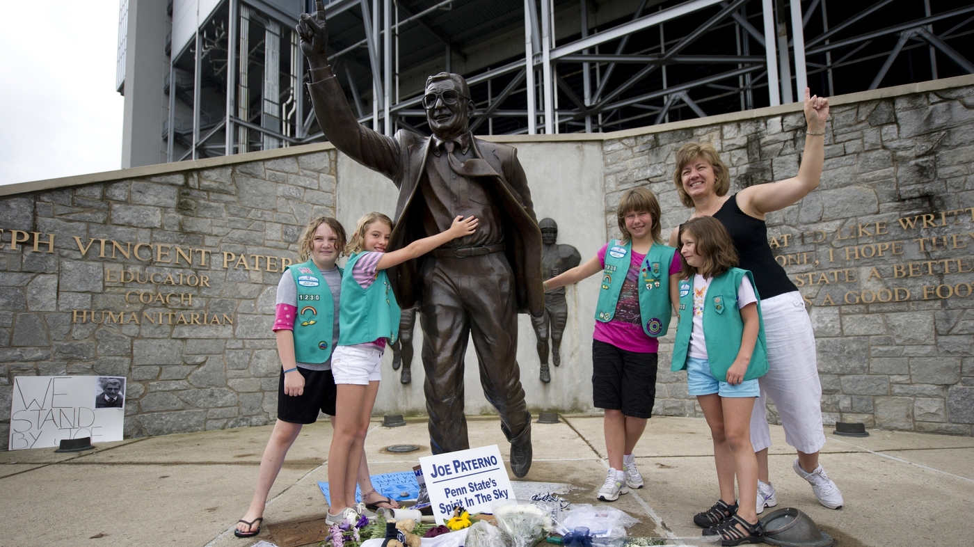 A 'Recurring Wound': Penn State Removes Joe Paterno Statue : The Two ...
