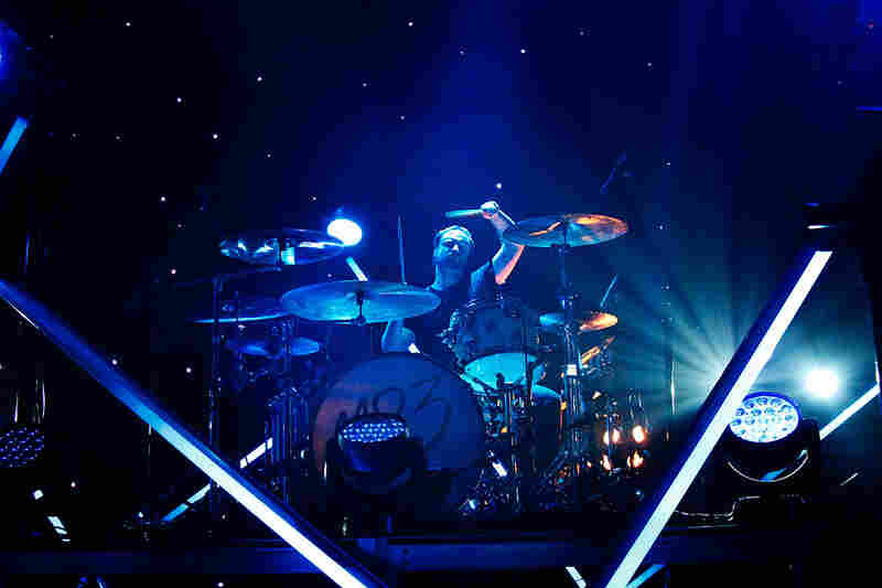 M83 In Concert : NPR