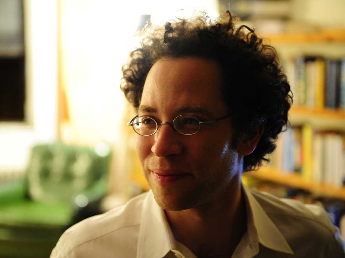 Book Review: 'The Scientists,' By Marco Roth | A Father's Lie And A ...