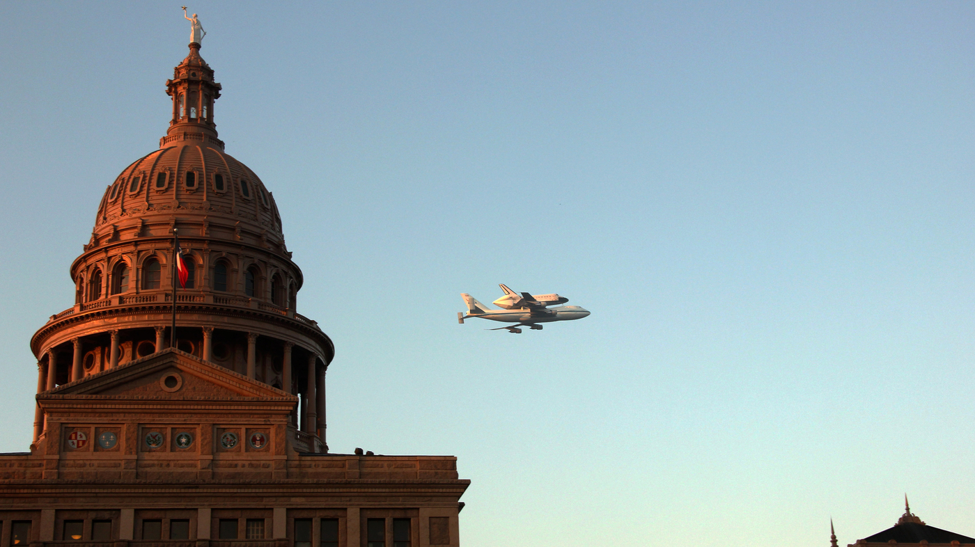 Space Shuttle Endeavour Lands In California : The Two-Way : NPR