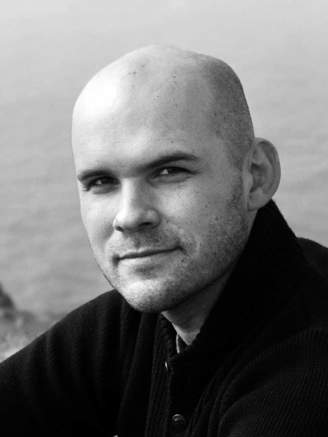 Book Review: 'Mr. Penumbra's 24-Hour Bookstore,' By Robin Sloan : NPR