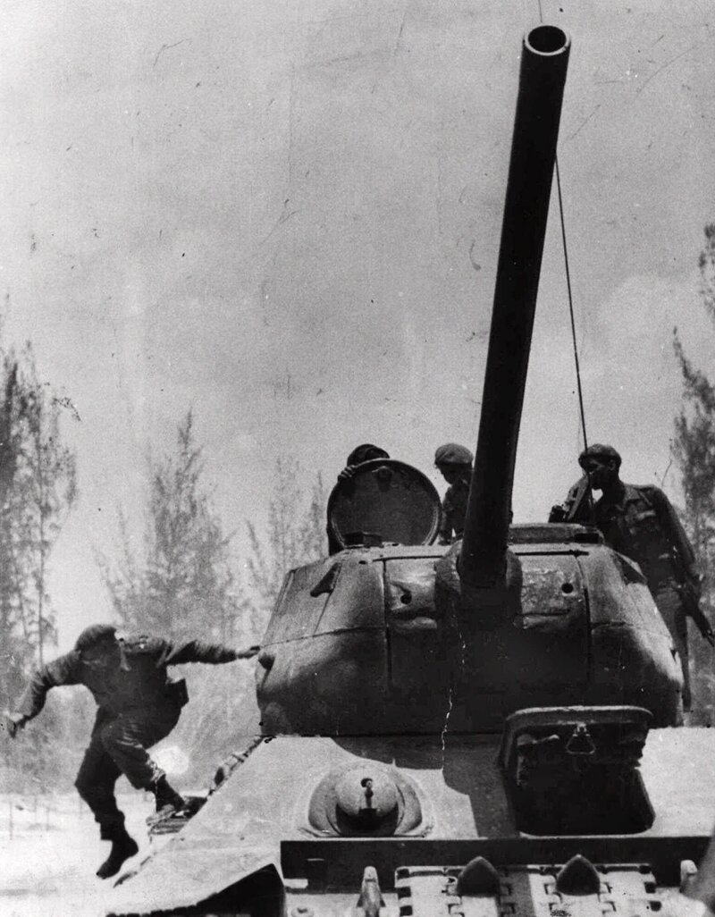 Former Cuban President Fidel Castro Dies At Age 90 : NPR