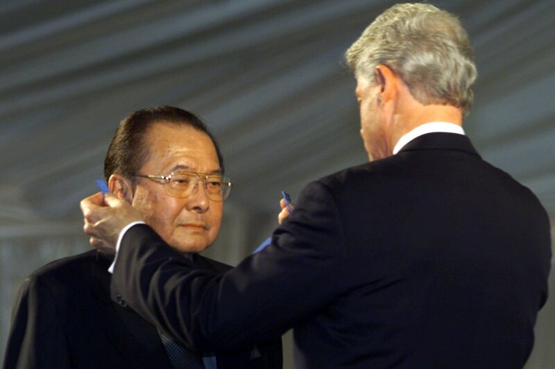 Sen. Inouye, A War Hero Who Broke Barriers, Dies At 88 : NPR