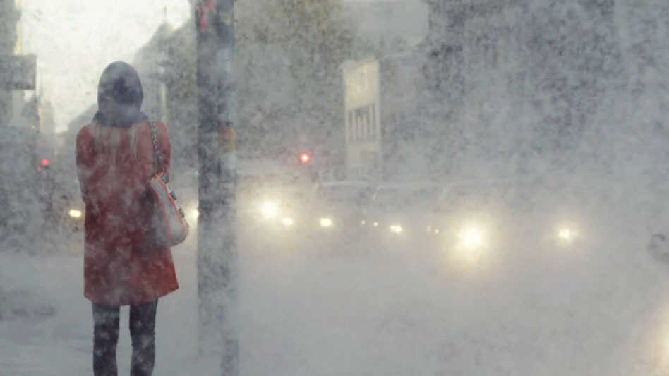 Instant Christmas? A Snowless Snowstorm Turns Downtown Snowy White ...