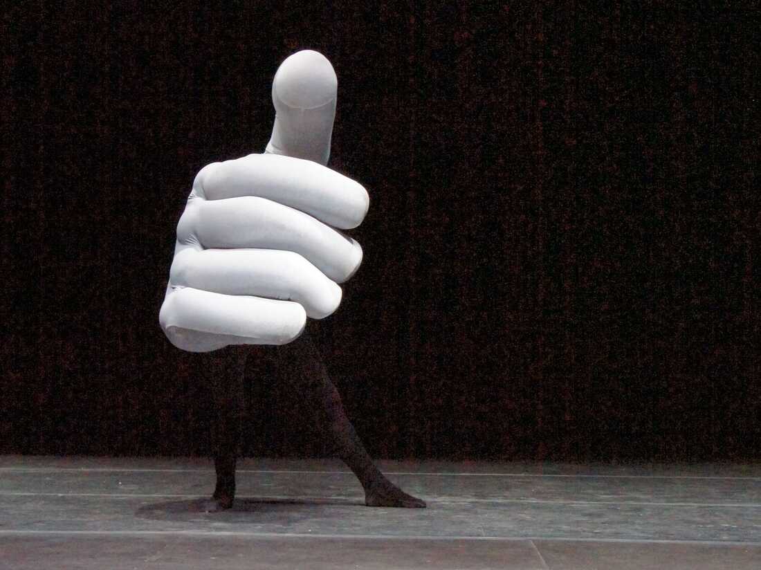 A Way Without Words: Mummenschanz Mimes Celebrate 40 : NPR