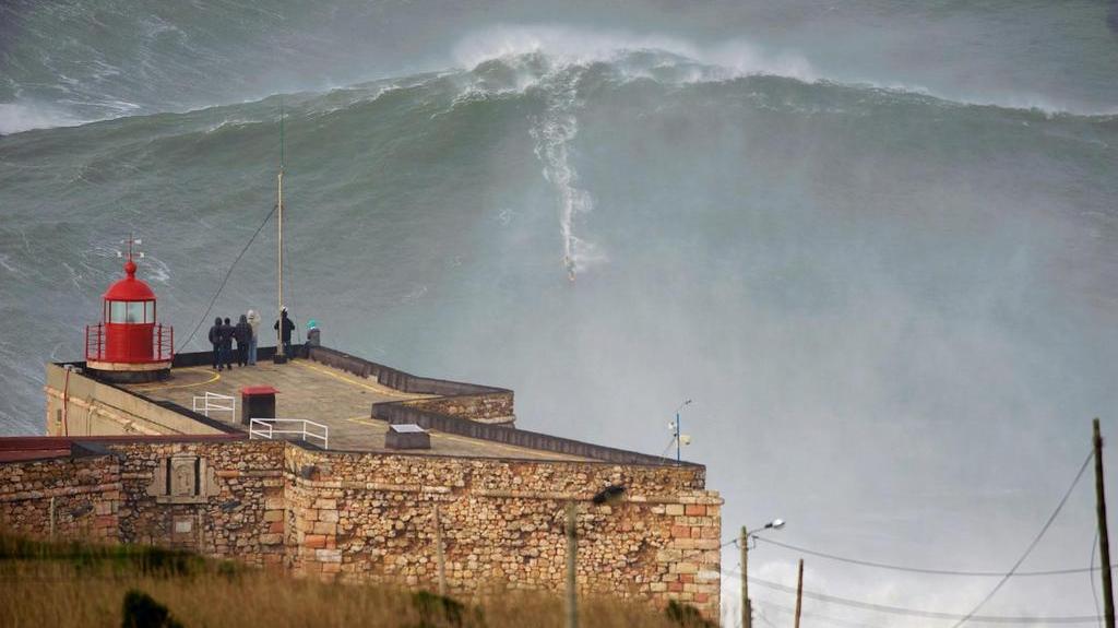 VIDEO: Could It Be? American Claims To Have Surfed 100-Foot Wave : The ...
