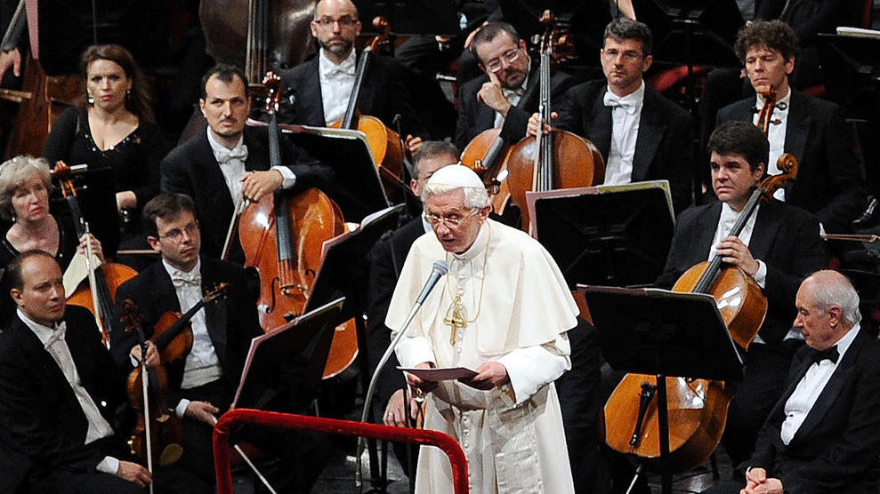 Benedict And Beethoven: The Outgoing Pope's Musical Life : Deceptive ...