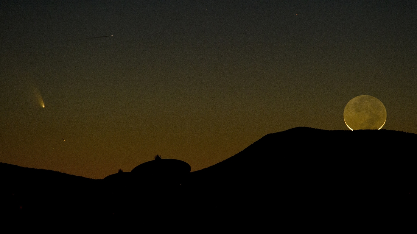 VIDEO: See Comet Pan-STARRS Dragging Its Tail Through Space : The Two ...