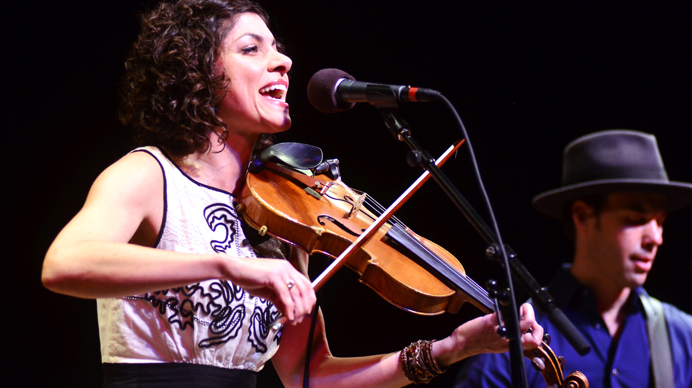Carrie Rodriguez On Mountain Stage : NPR