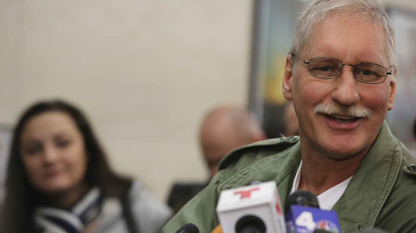 Man Freed after Two Decades In New York Prison; Doubt Cast On Murder ...
