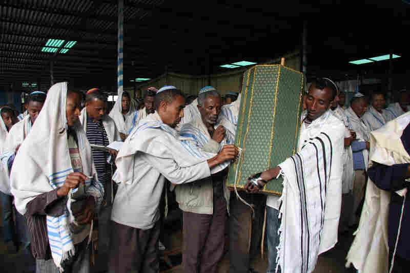 Beta Israel: Snapshots Of The Ethiopian Jewish Community : The Picture ...
